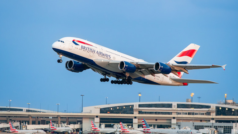 10 popular wide-body passenger planes ranked from cheapest to most ...