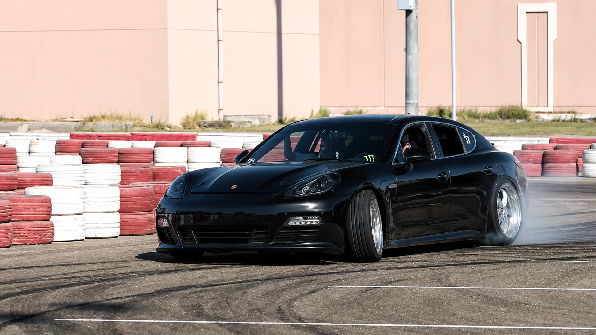 Widebody Porsche Panamera pushed into a wild slide