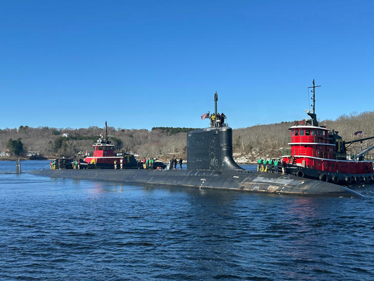Young submarine workers are leaving for less demanding jobs