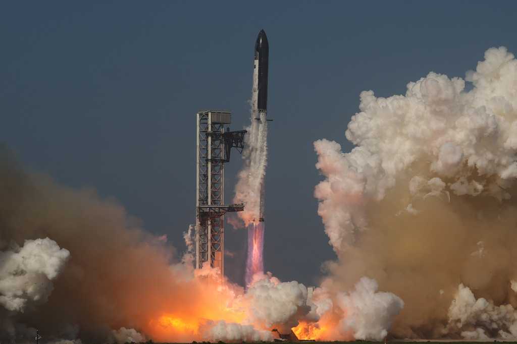 SpaceX's Starship rockets are grounded pending investigation after test ...