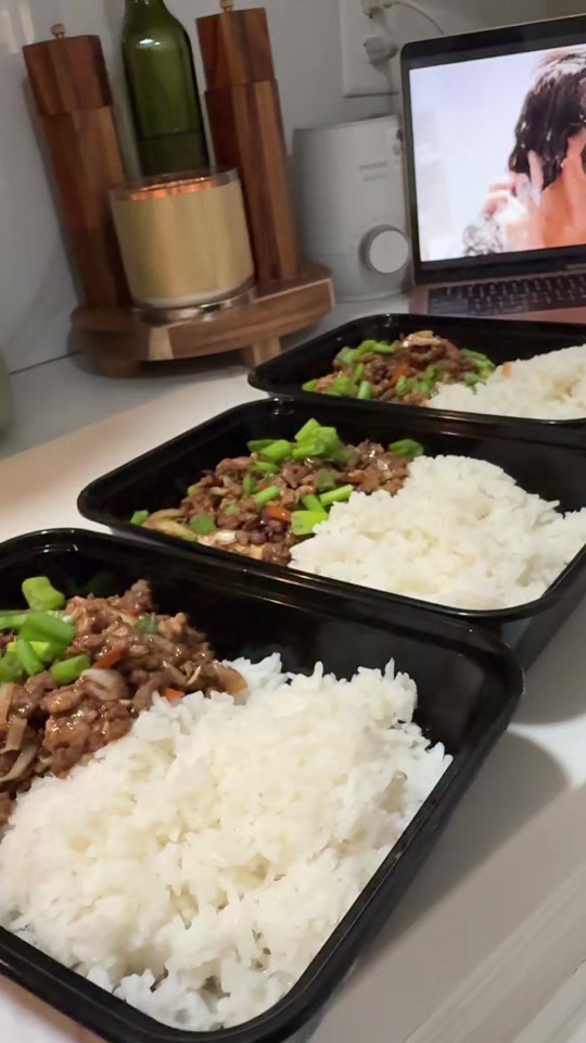 Easy weekly meal prep with butter chicken and Chinese beef