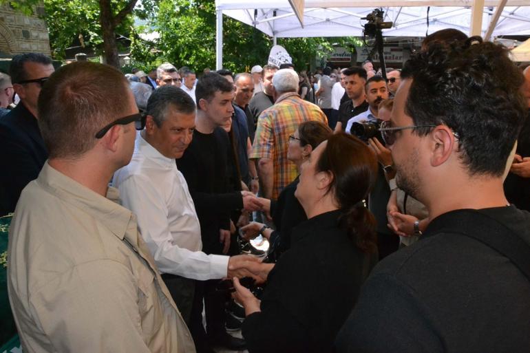 Özgür Özel'in acı günü: Amcasının cenazesine katıldı