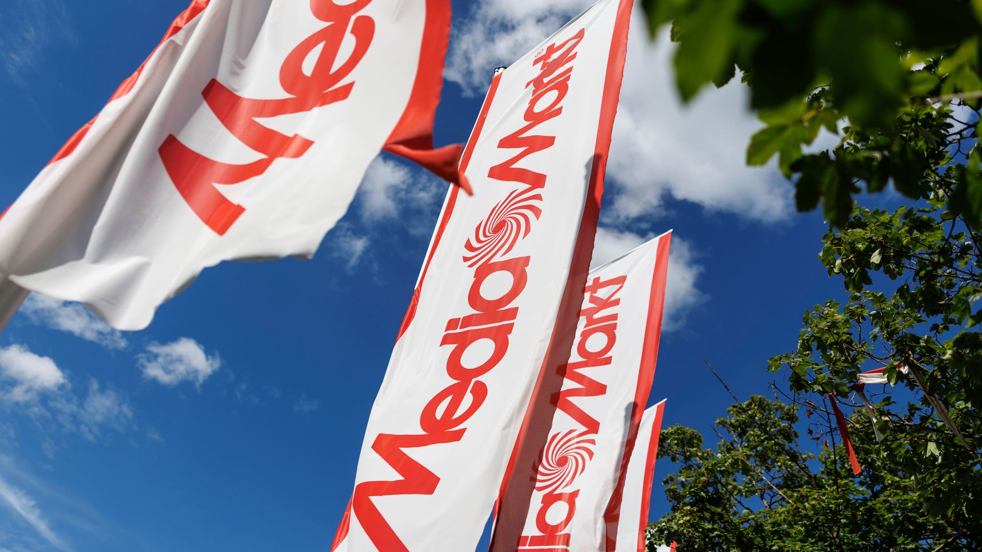 Mediamarkt-Saturn: EU-Kommission prüft Übernahme durch chinesischen ...