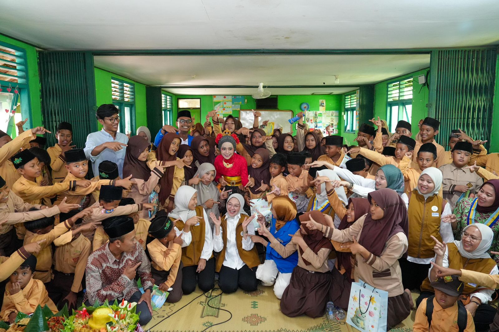 Rustini Muhaimin tekankan pentingnya literasi dan numerasi sejak dini ...