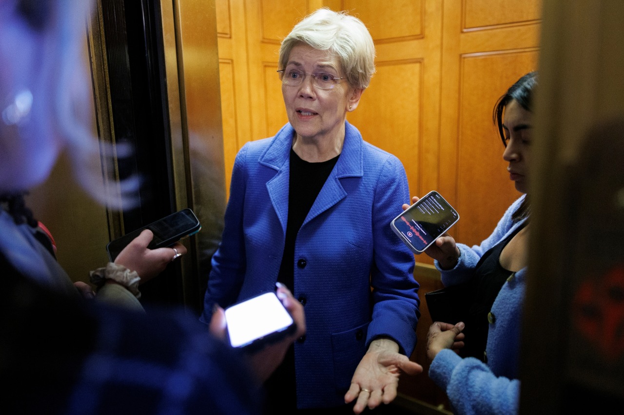 Sen. Warren asks Bilt for data on rocky relaunch of rewards-for-rent card