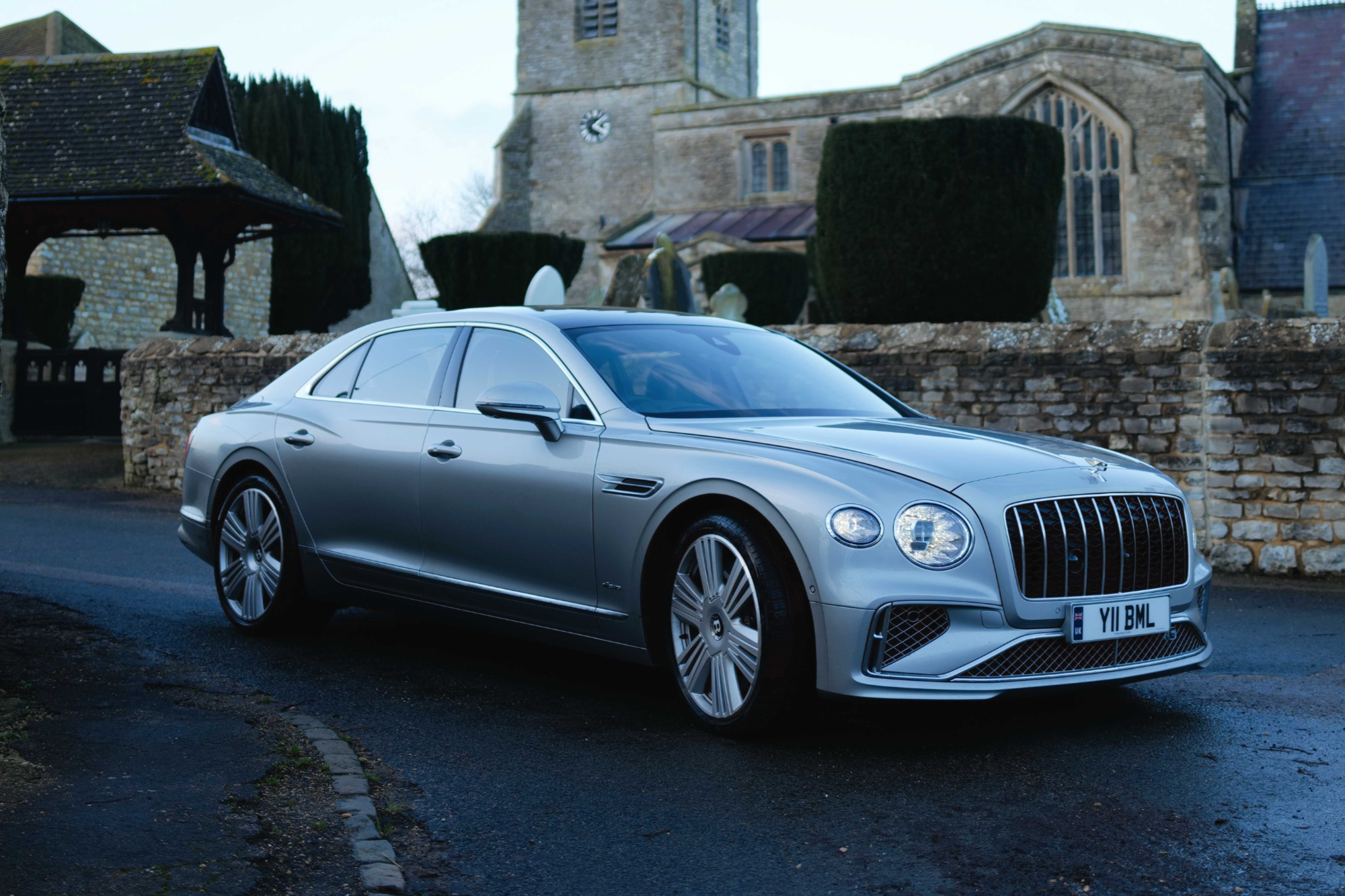 I lived with a hybrid Bentley Flying Spur, and I’m certain this is the ...