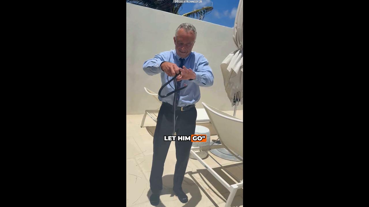 Cheryl panics while RFK grabs wild snakes