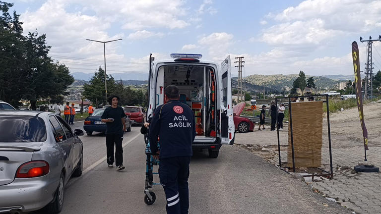 Kahramanmaraş’ta iki otomobil çarpıştı: 1 yaralı