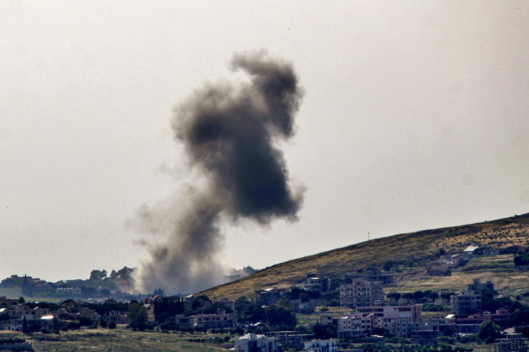 Israeli strike hits Beirut outskirts as fighting escalates
