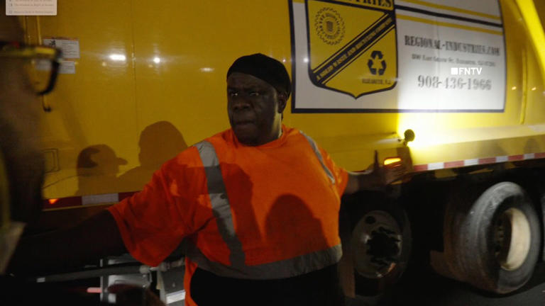 Truck driver goes off on Delaney Hall anti-ICE protesters after they ...