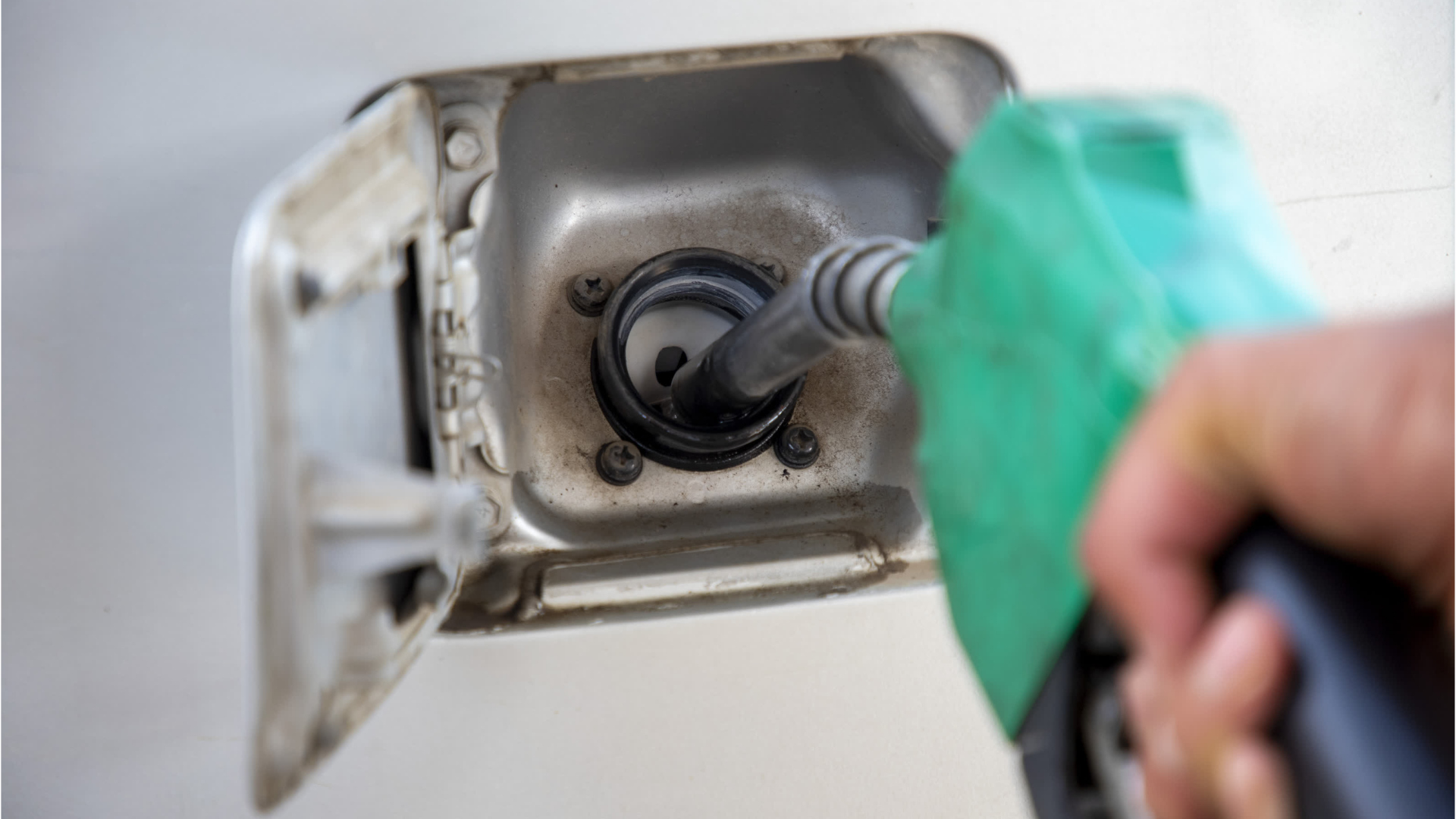 Oil prices surge after new US strikes on Iran