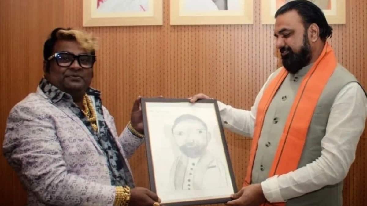 'Majnu Bhai would be proud', 'Odisha sand artist has competition ...