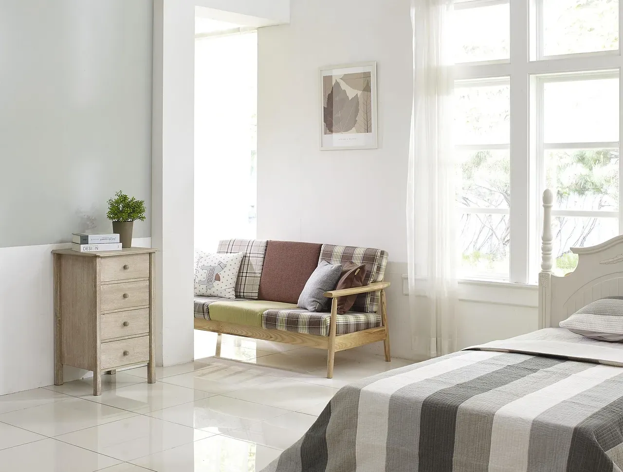 7 home design one-liners that instantly make guests uncomfortable