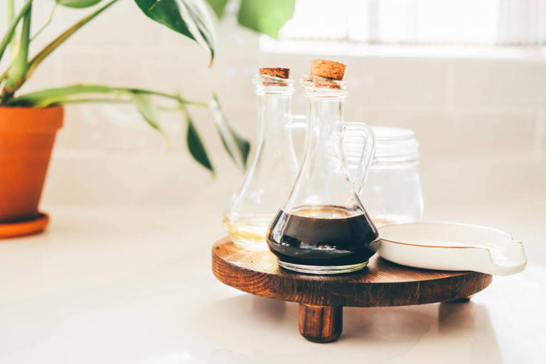 3 warning signs that show your salad dressing has spoiled
