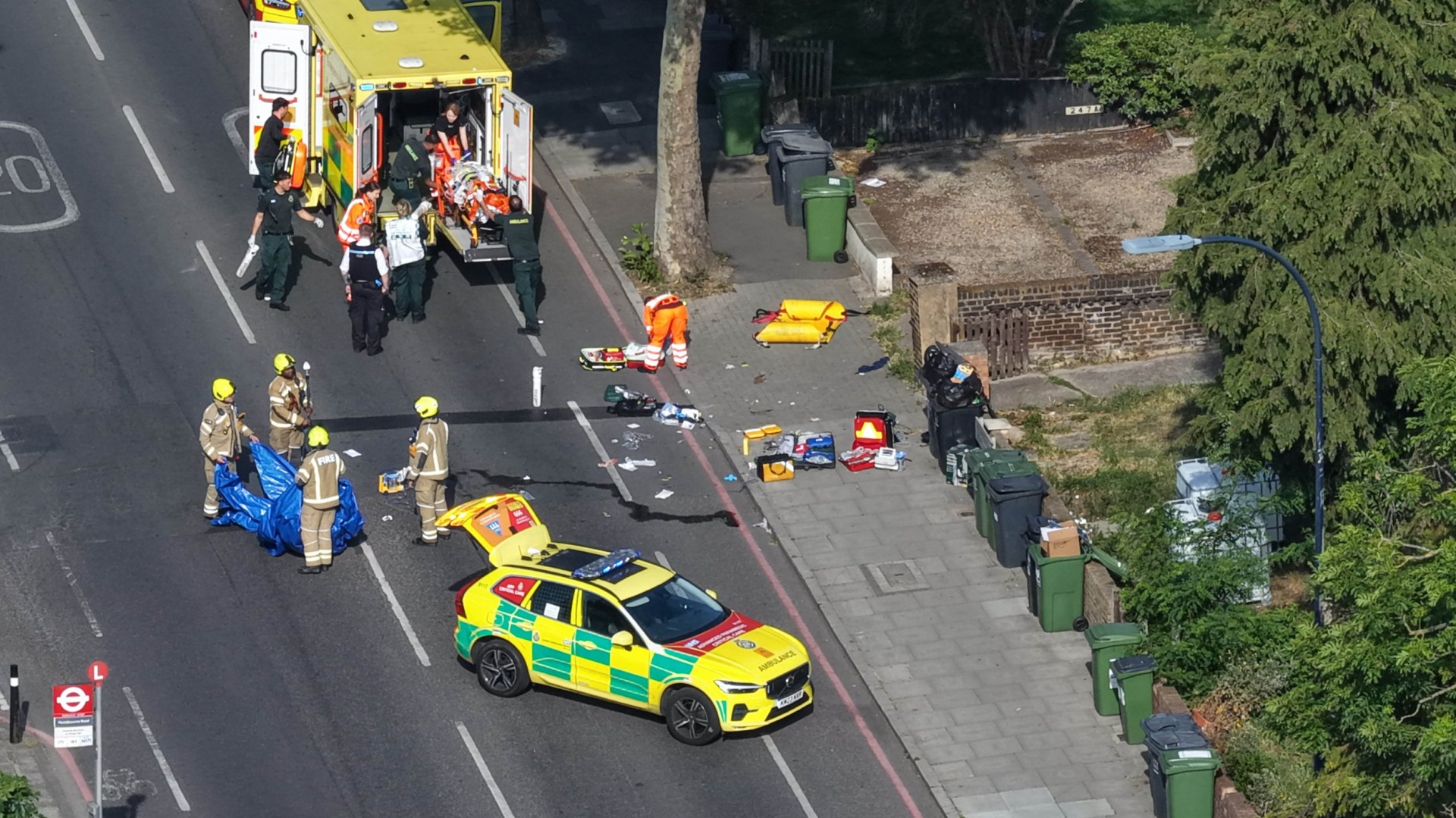 Homes evacuated after man claims he had 'access to explosives' in London