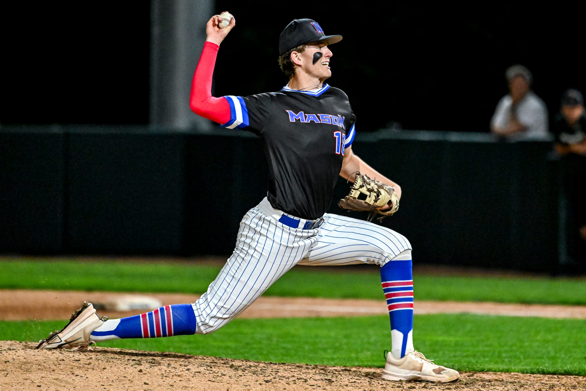 Mason rallies with 5-run sixth, tops Grand Ledge in Diamond Classic semi