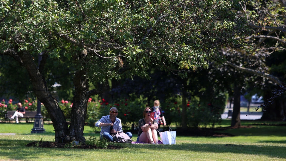 Record prairie heat to end as storms, heavy rain loom