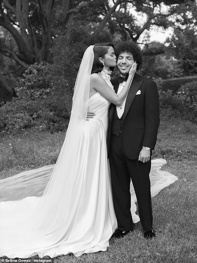 Report: Inside Selena Gomez's split with Nicola Peltz and Brooklyn Beckham