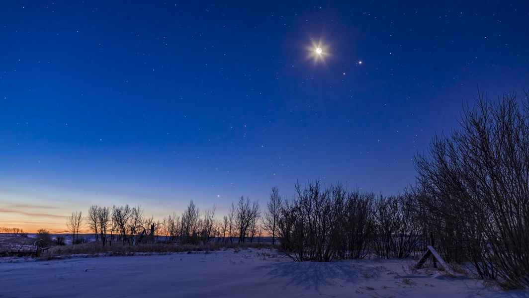 Moon–Mars opposition shapes Libra's money mindset