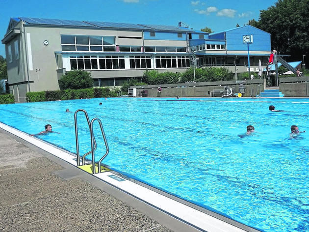 Technische Probleme: Freibad in Frankenberg muss Saisoneröffnung ...