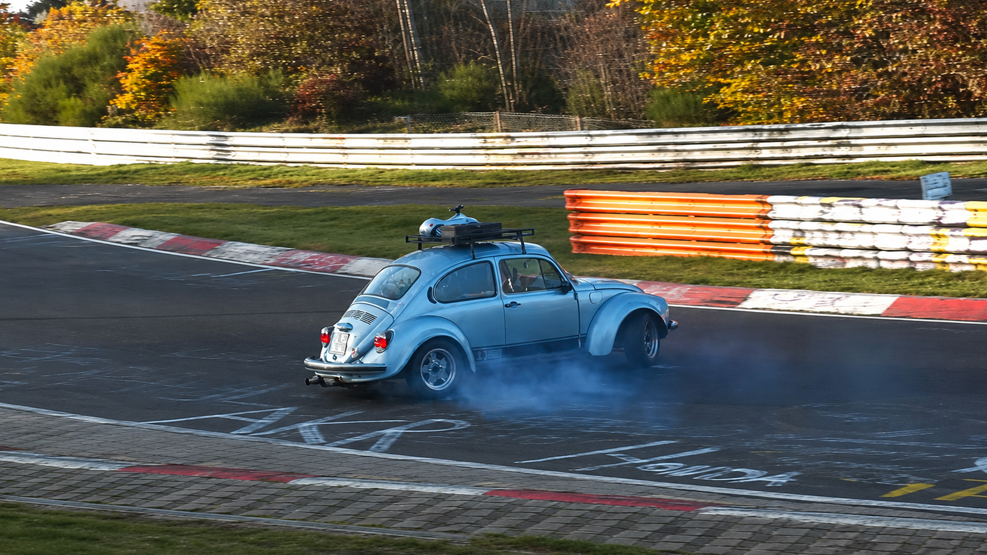VW Beetle loses grip during fast track run