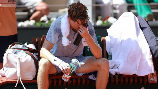Jannik Sinner crashes out of French Open, 30-match winning streak ends ...