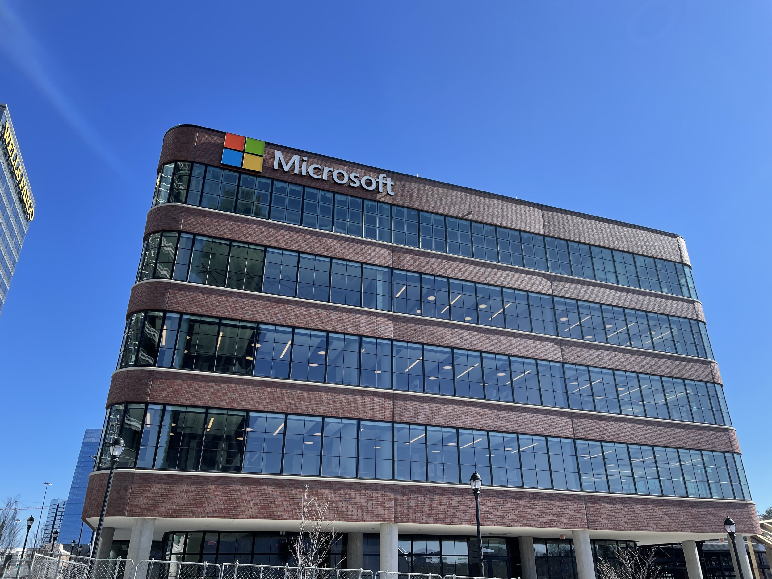 FBI warned hackers can bypass Microsoft Outlook, Teams and 365 without ...