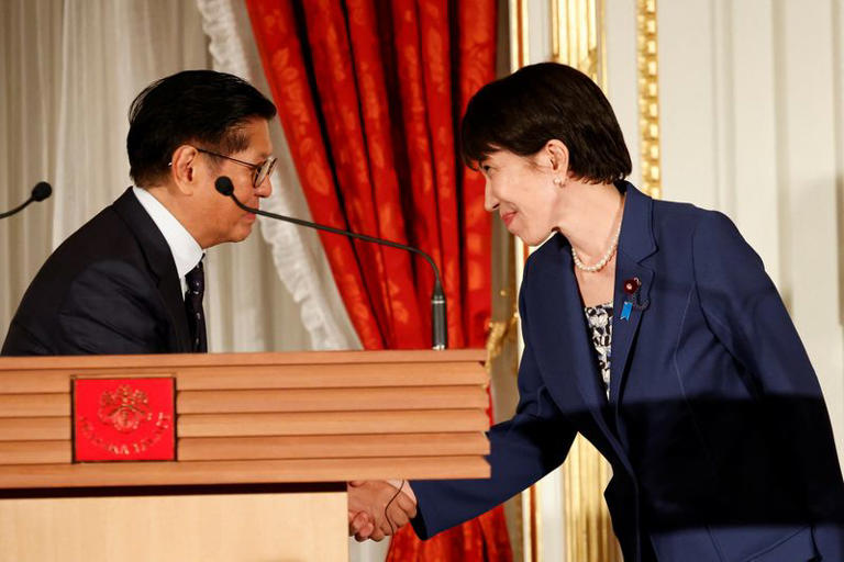 Japan, Philippines to discuss information sharing pact to ease arms exports