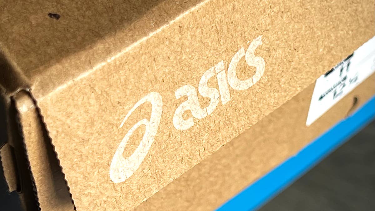 Asics' retro-inspired GT-2160 sneakers are back, and they're over 30% off