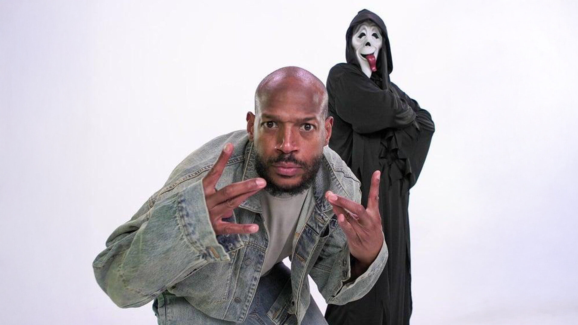 You can now tell Scary Movie's Ghostface to do almost anything