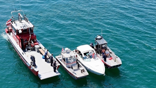 Rauch auf Boot: Seepolizei rettet Ehepaar