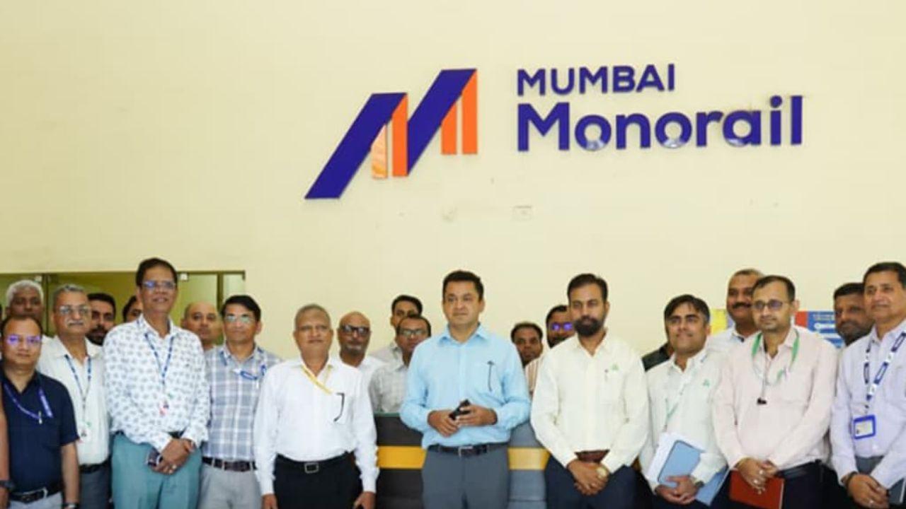 Mumbai: MMRDA inspects Chembur Metro Station ahead of Monorail relaunch ...