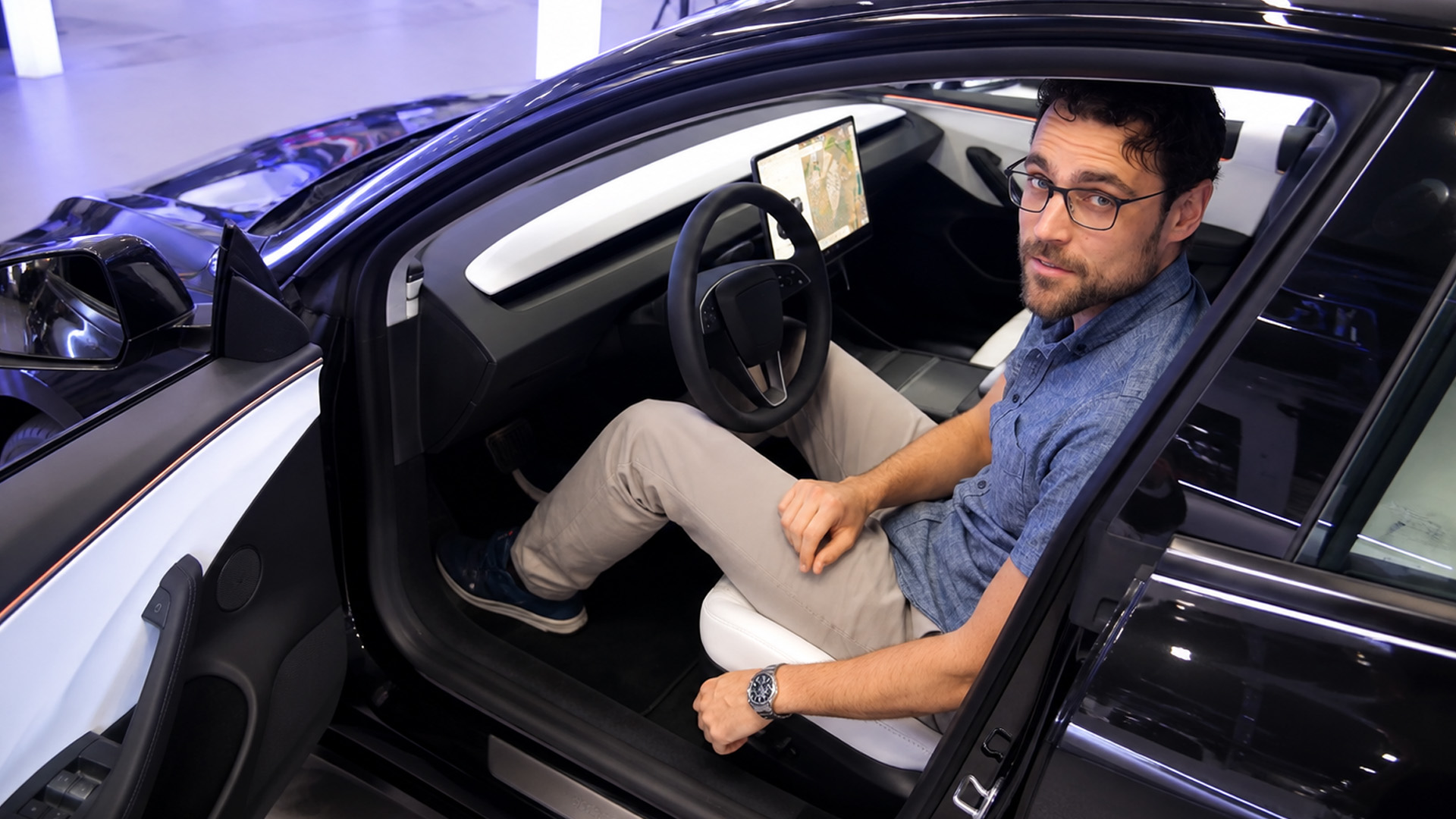 Tesla Model 3 comes with a modern interior that’s comfortable for daily use