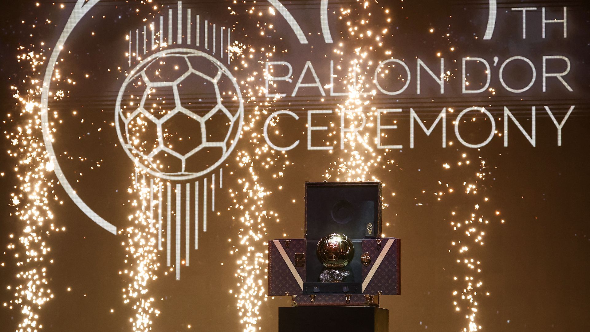 Pallone d'Oro 2026, la cerimonia il 26 ottobre per la prima volta a ...