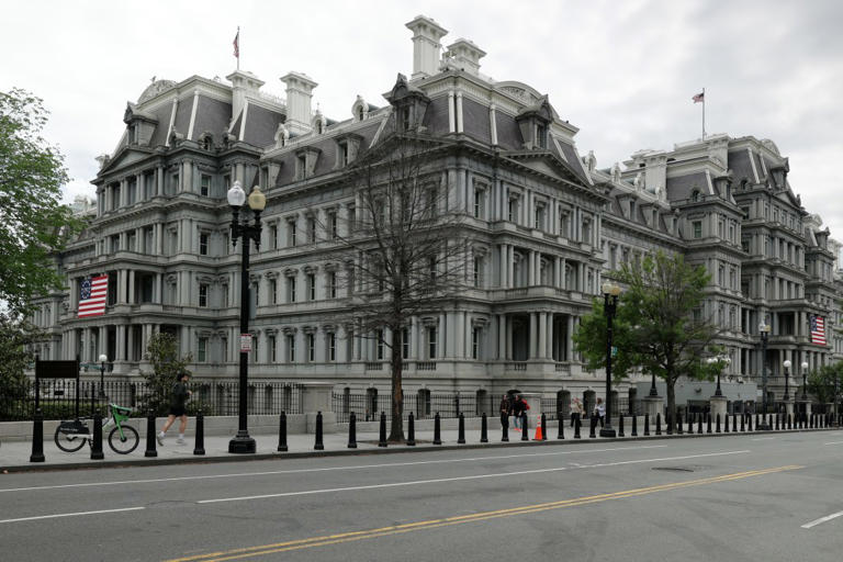Trump White House overhauls distribution of $1T in taxpayer cash with ...