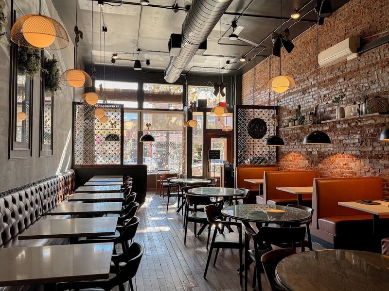 9 South Carolina restaurants where the first bite hits like a plot twist
