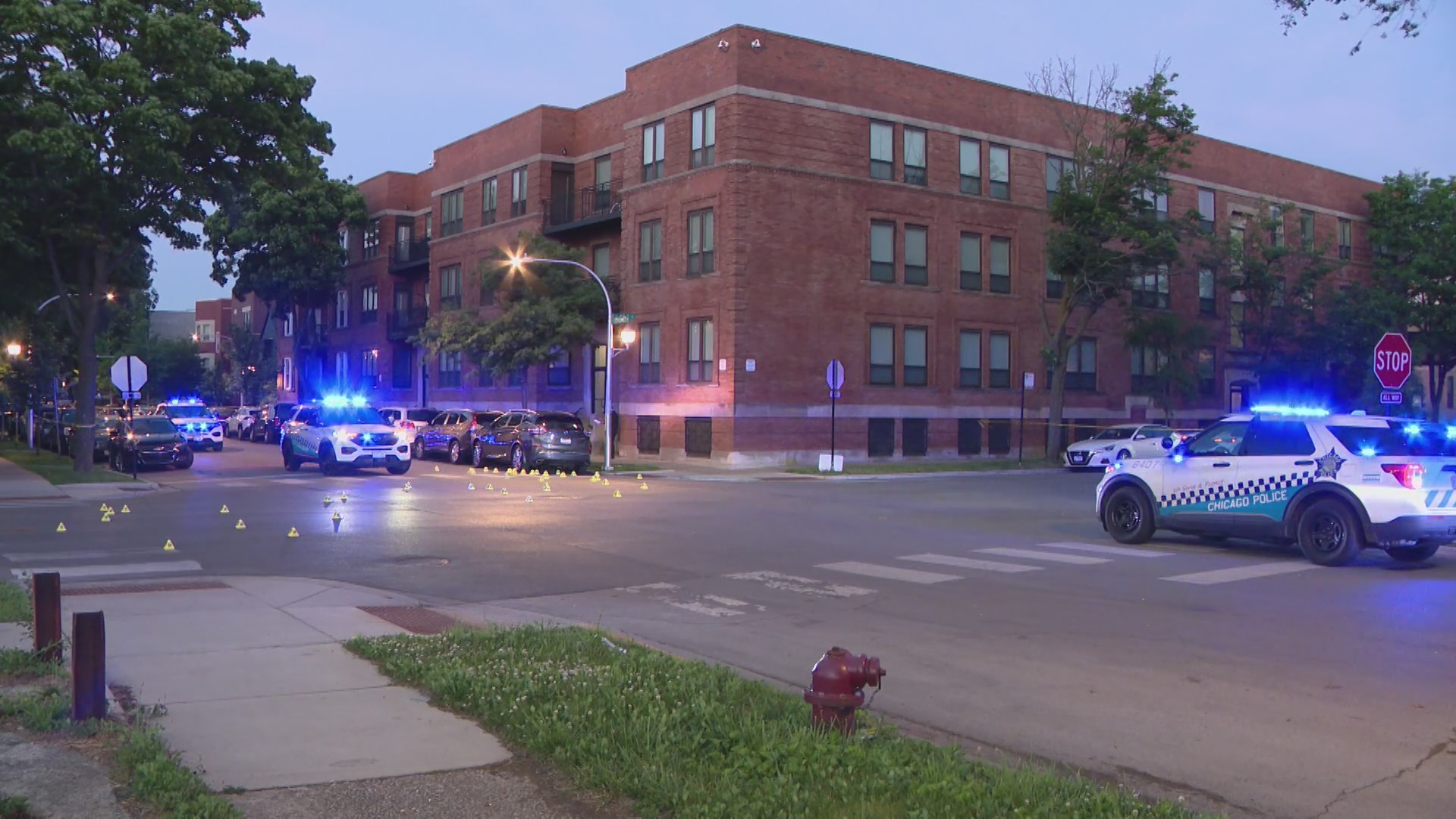 Chicago police investigating after 15-year-old boy shot in face ...