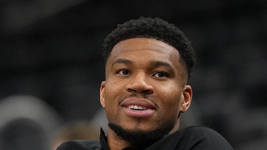 Giannis is hiding perfect Rockets trade target in Milwaukee