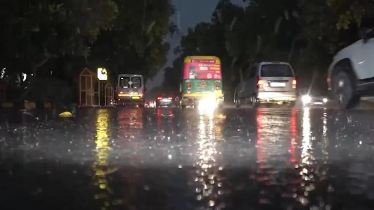 Rain lashes parts of Delhi-NCR; IMD issues red alert for thunderstorms ...