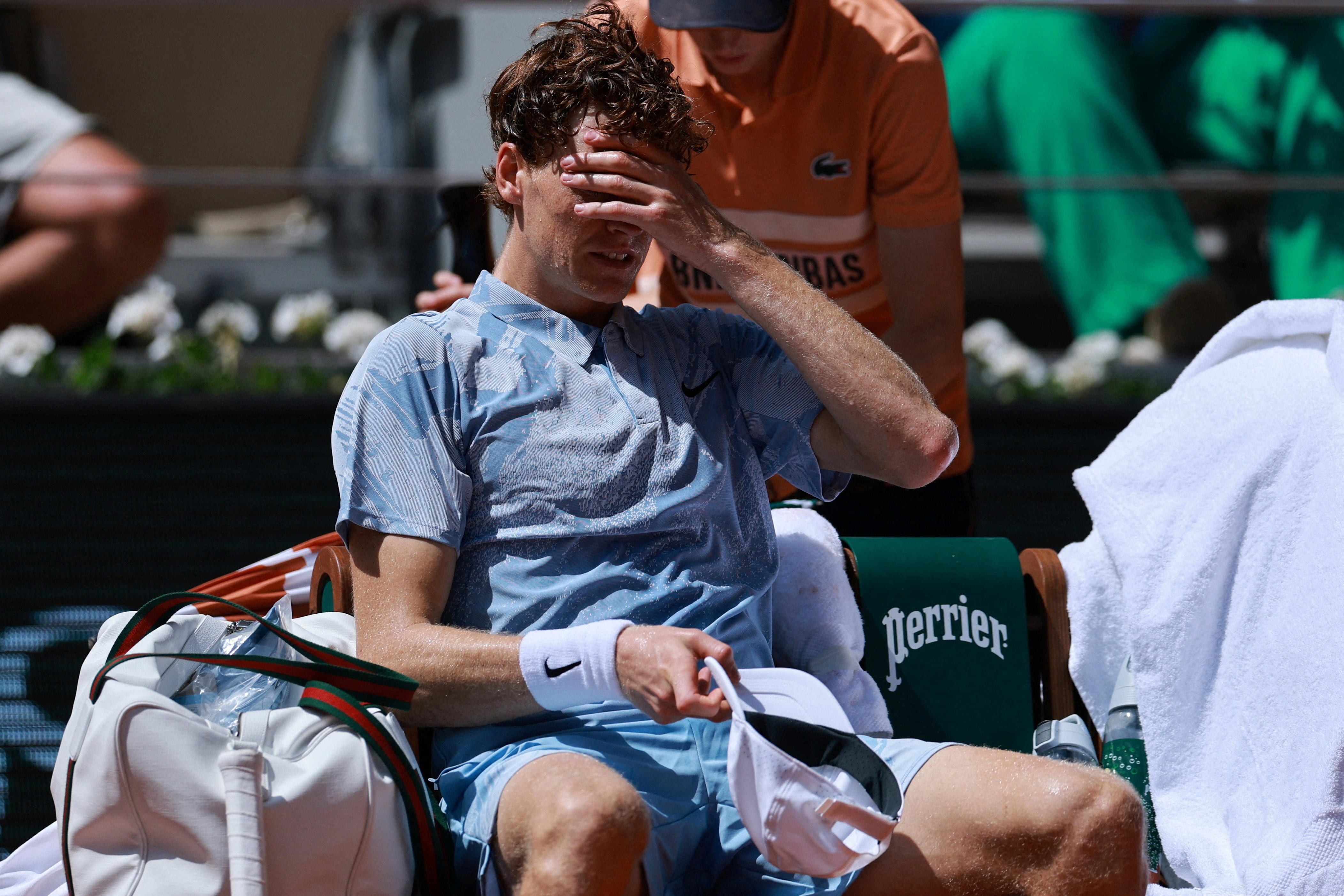 Jannik Sinner melts in scorching Paris heat: French Open Day 5 results ...