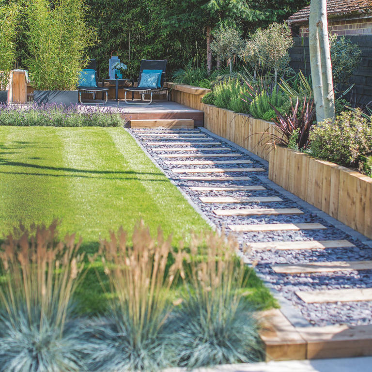 5 things that people with a tidy outdoor space always have