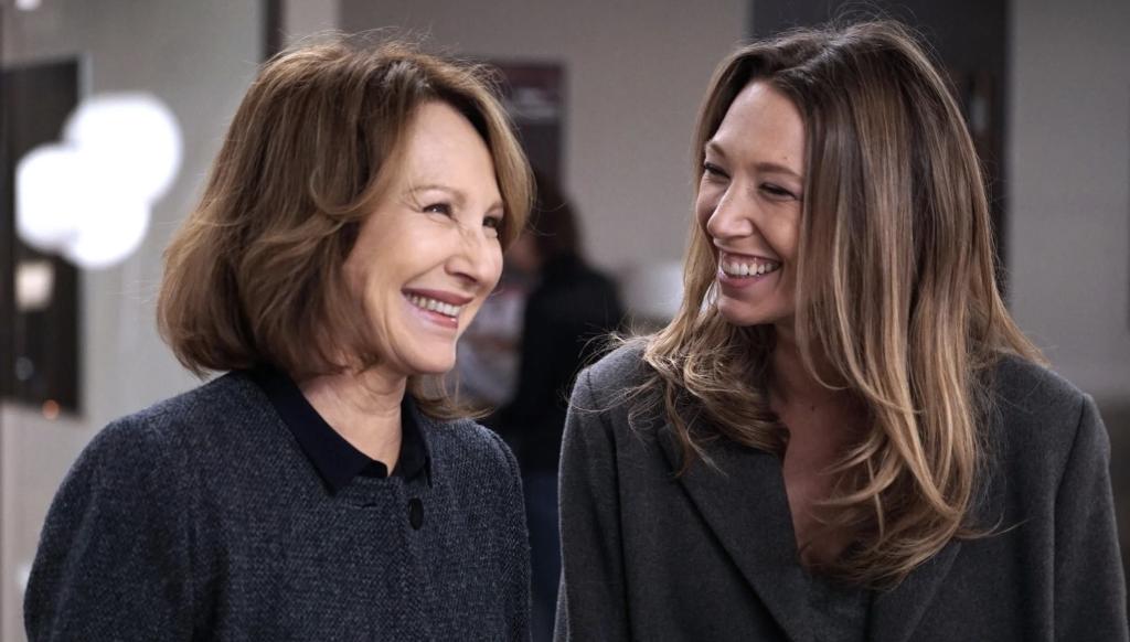 Laura Smet : un hommage lumineux à sa mère Nathalie Baye à travers la ...