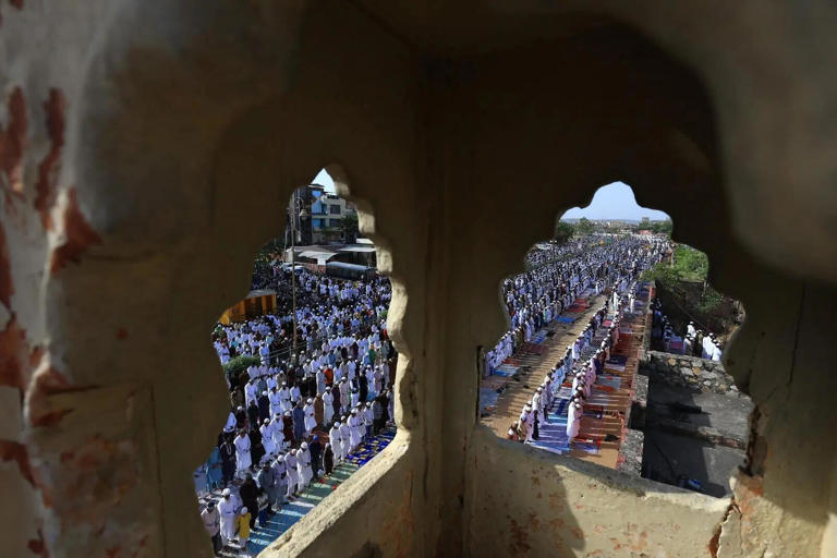 Walled City bustles with Eid celebrations