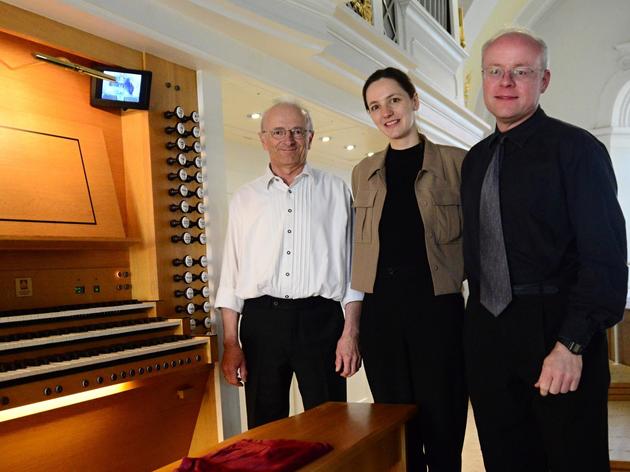 Orgelnacht begeistert Publikum: Organist spielt eigene Variationen ohne ...