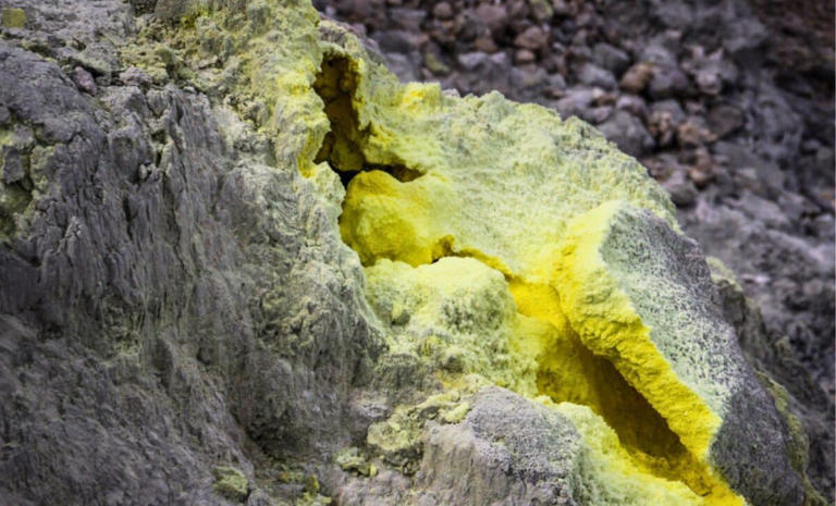 Scientists Discover Massive Natural Hydrogen Source in Canada’s Oldest ...