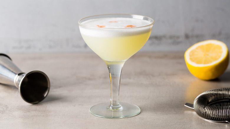 12 drinks you should be adding strawberry puree to