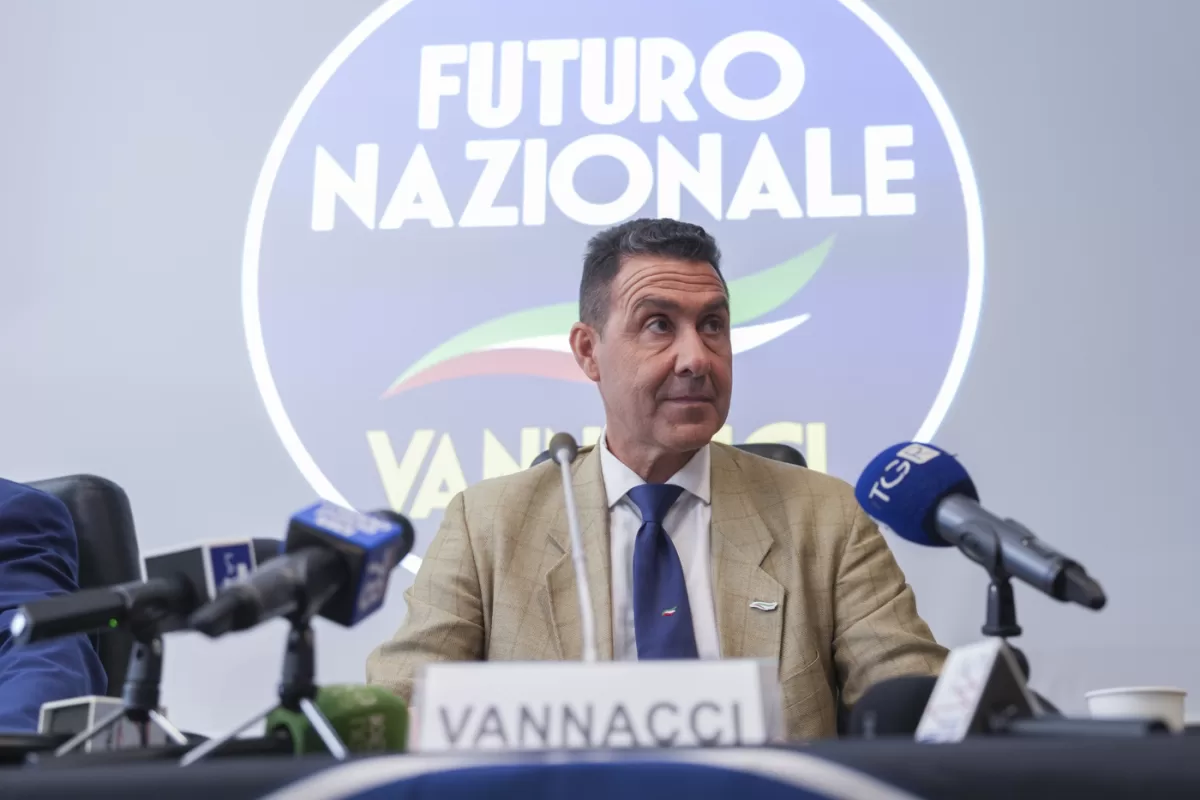 Vannacci mina l’asse del centrodestra, il candidato Suvilla: “L’unico ...