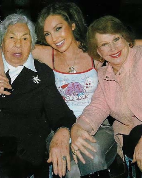 A 15 años de la muerte de su mamá, Thalia revela conmovedores recuerdos