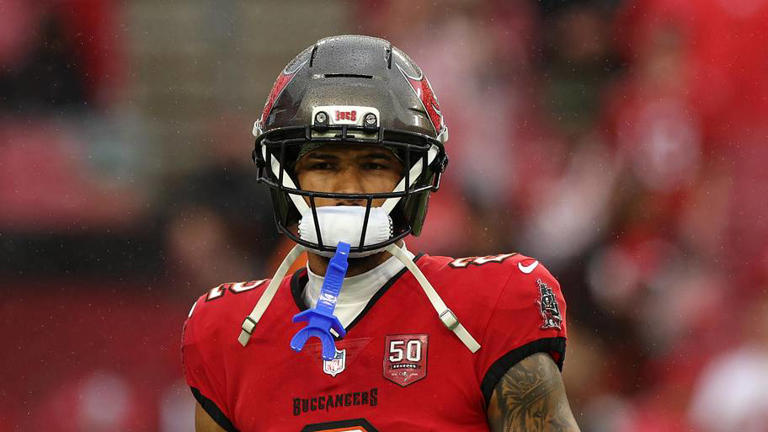 See Emeka Egbuka's insane catch at Buccaneers OTAs