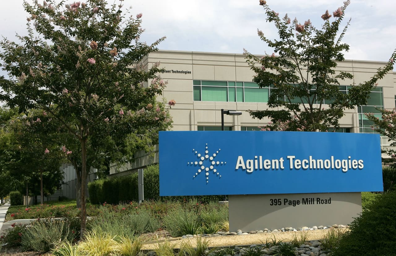 Agilent stock is having its best day since 2002. Earnings leave Wall ...